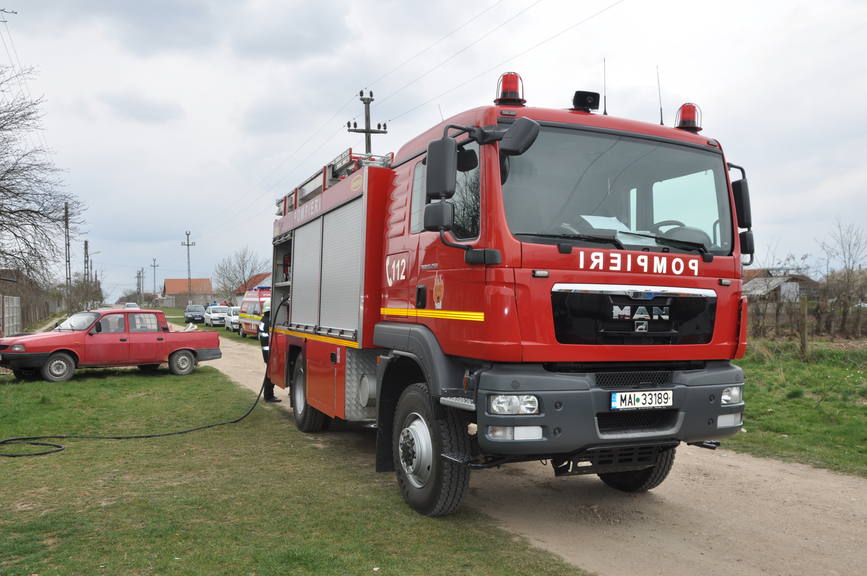Agenda Pompierului: O fetiță de 7 luni a murit carbonizată într-un incendiu
