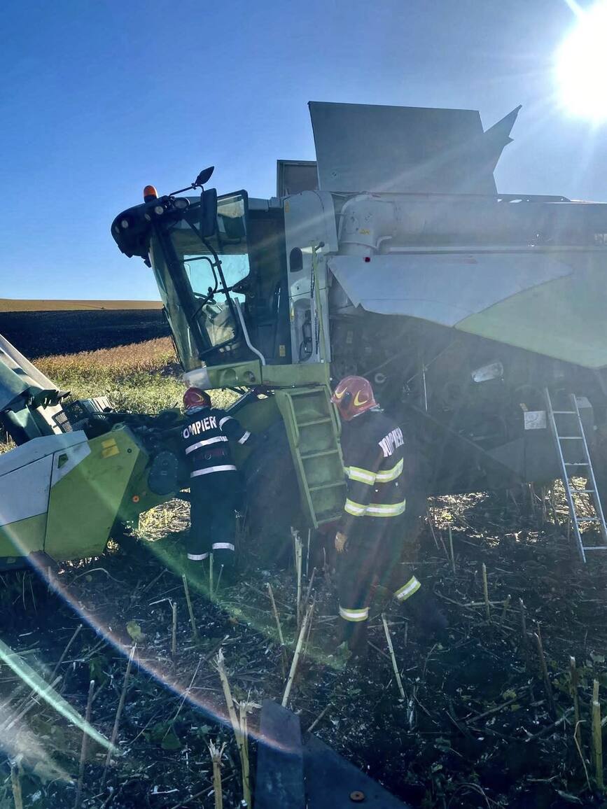 Agenda Pompierului: Combină în flăcări - Focul a pornit de la o ...